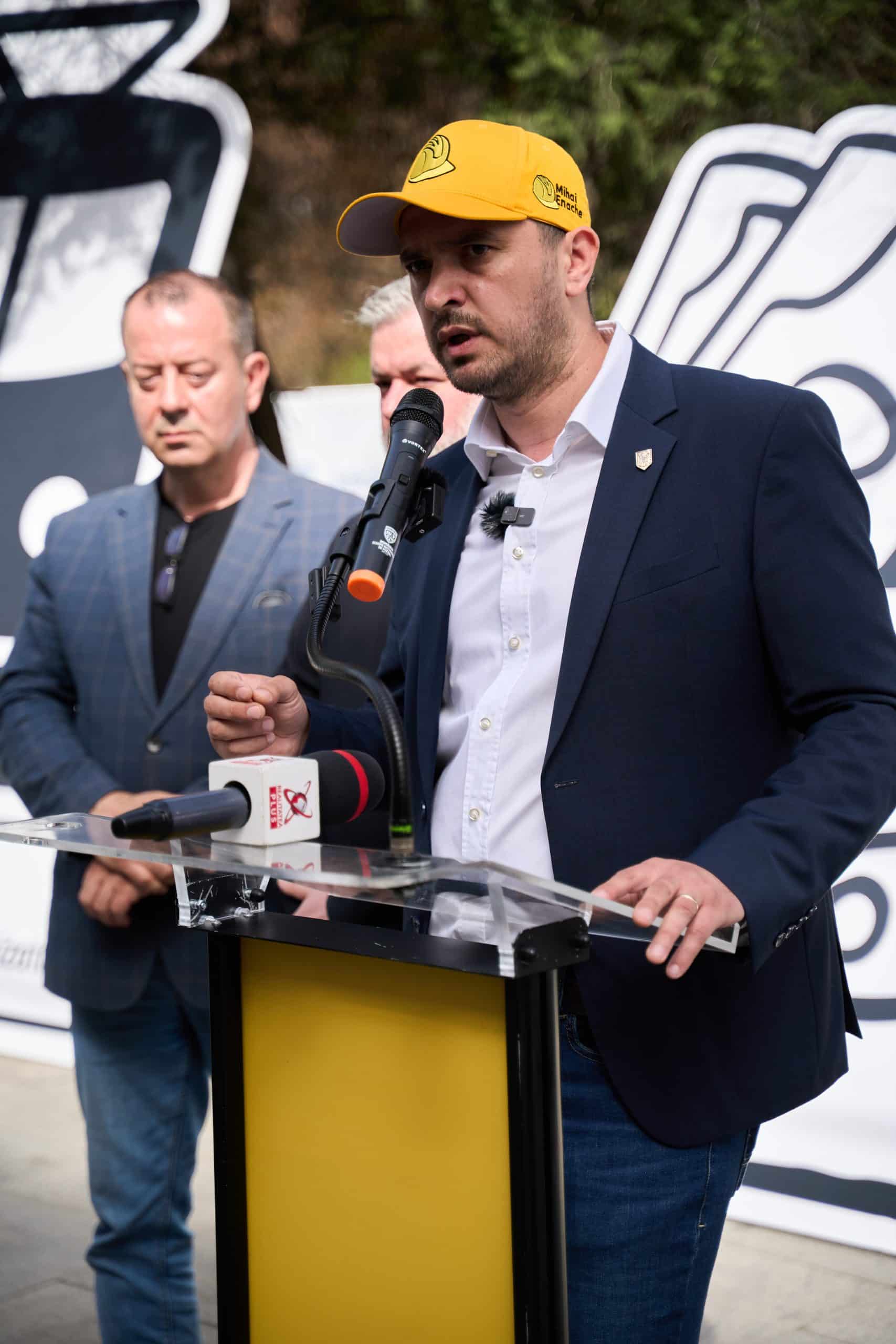 Păcălelile și promisiunile neonorate ale lui Nicușor Dan - AUR