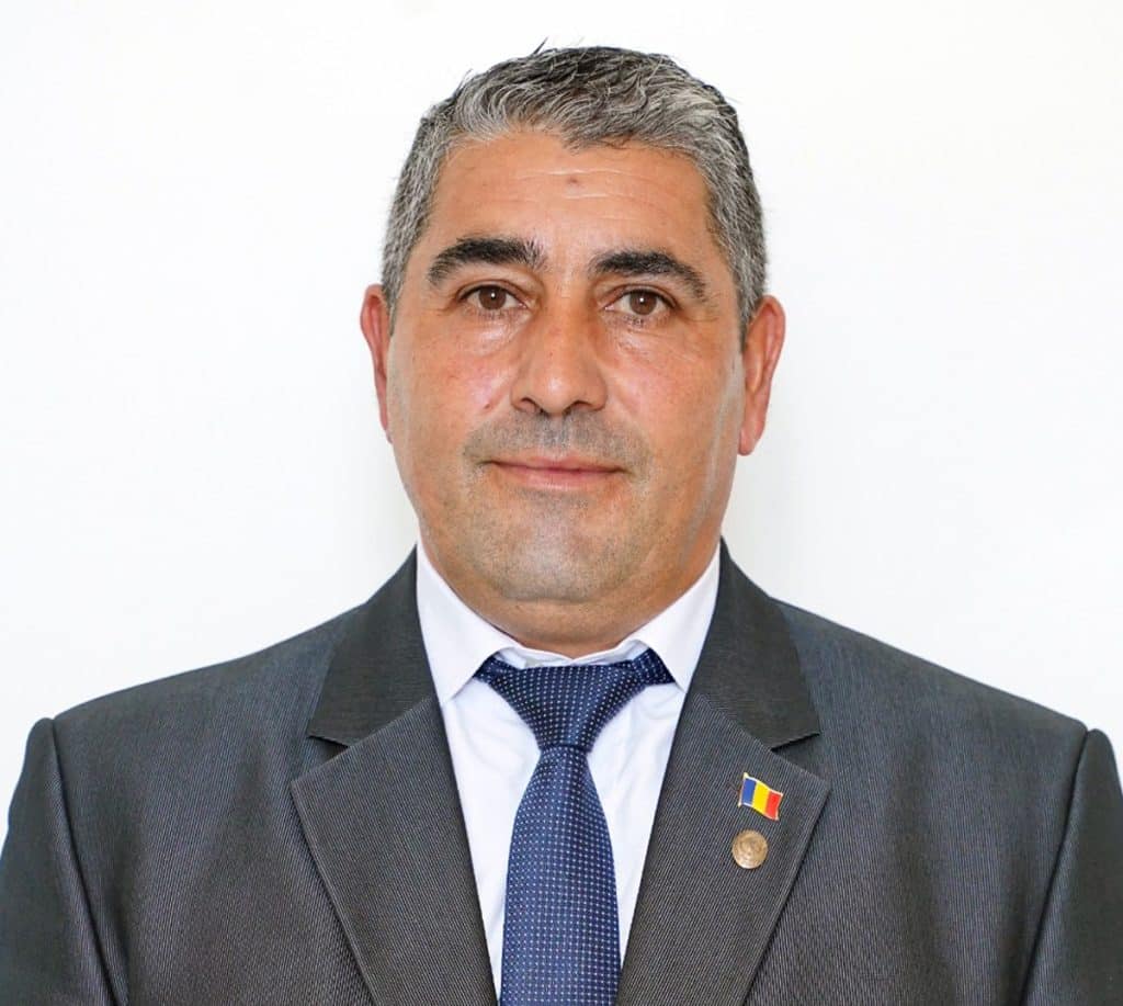 Petre Pușcașu - Întrebare parlamentară - Deficitul de profesori ...