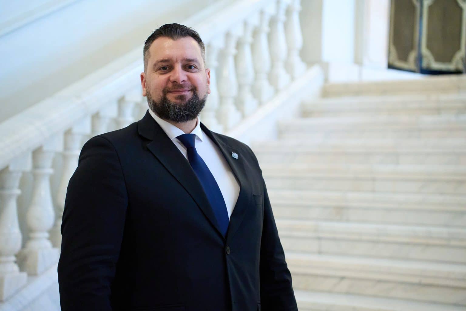 Geamănu Ștefan - Interpelare - Educația în România, încotro - AUR