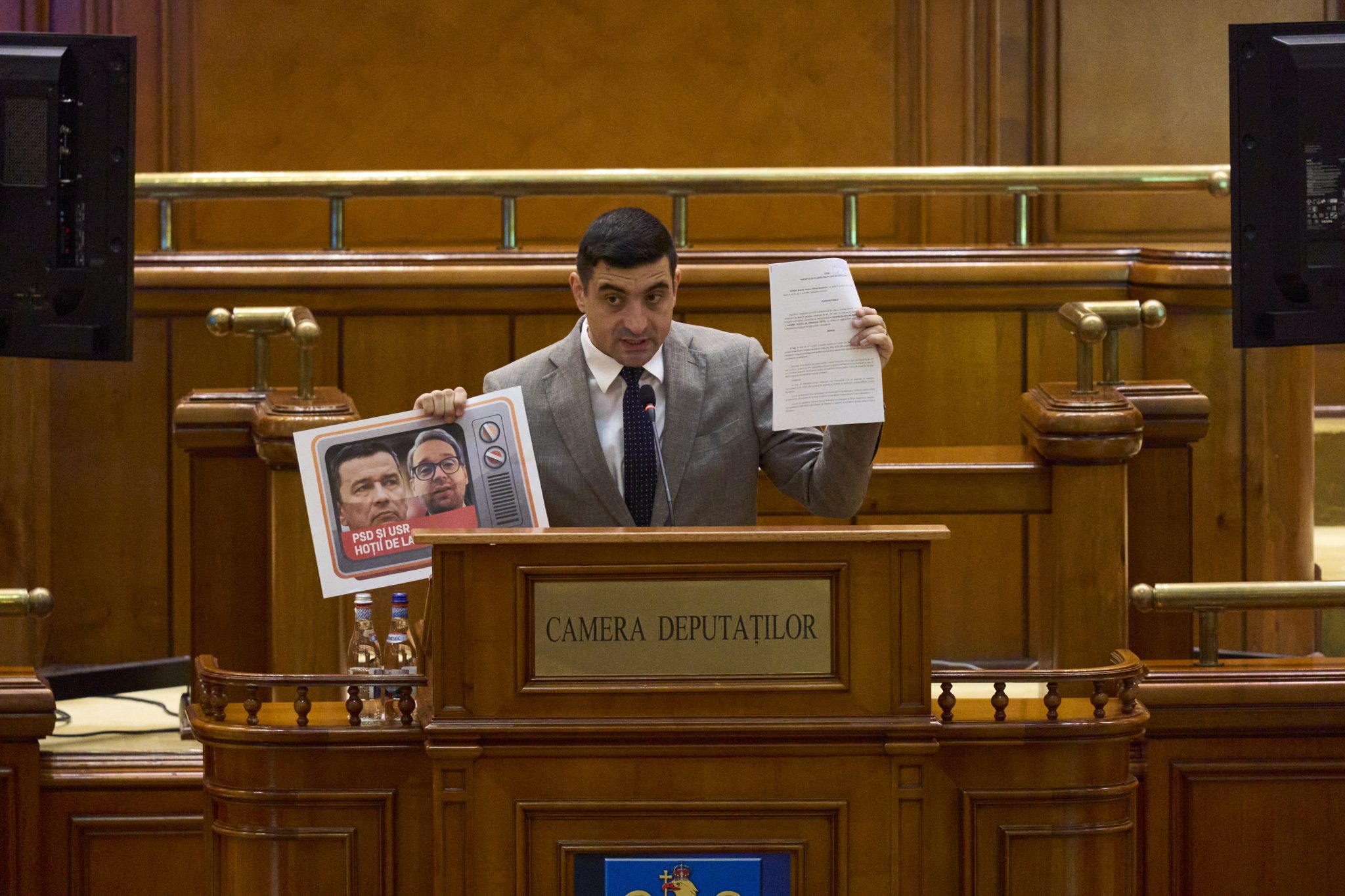 George Simion acuză majoritatea parlamentară de abuz în serviciu ...